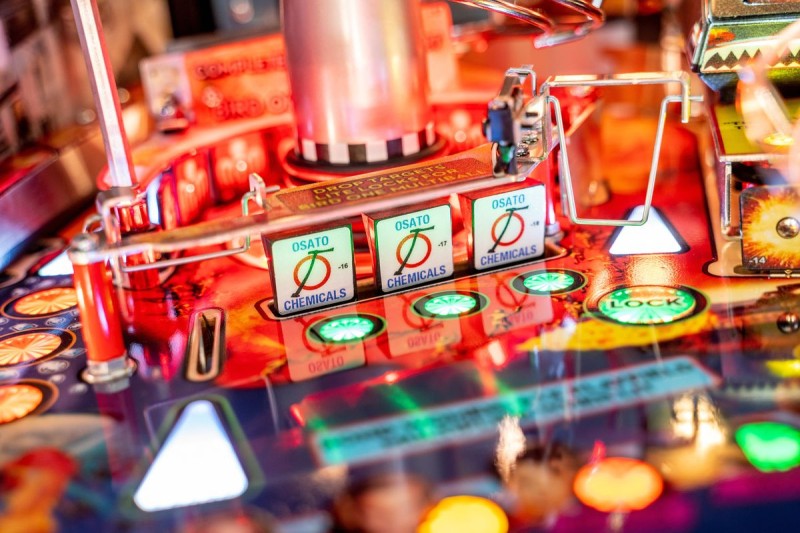 Flipper James Bond 007 (Dr. No) Limited Edition - Stern Pinball | Lyon ...