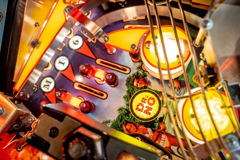 Flipper James Bond 007 (Dr. No) Premium - Stern Pinball | Lyon Flipper