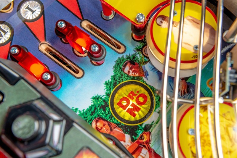 Flipper James Bond 007 (Dr. No) Premium - Stern Pinball | Lyon Flipper