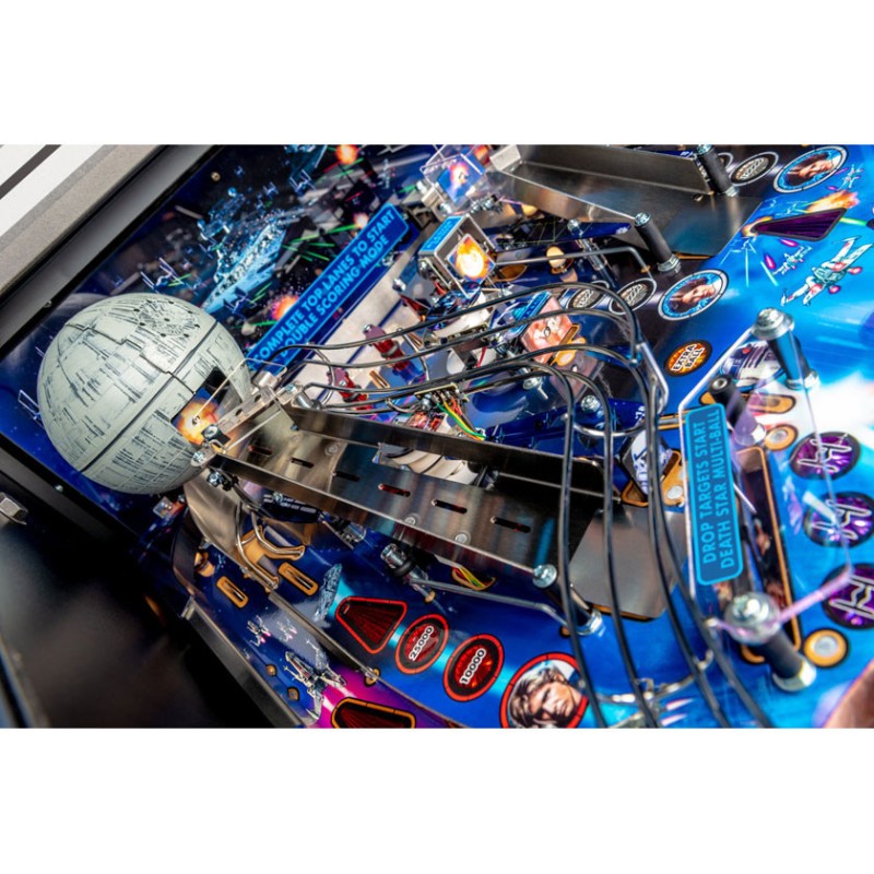 Flipper Star Wars Pin - Stern Pinball | Lyon Flipper